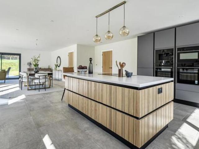For Sale 5 Bedroom House Warminster Wiltshire DLS101676266