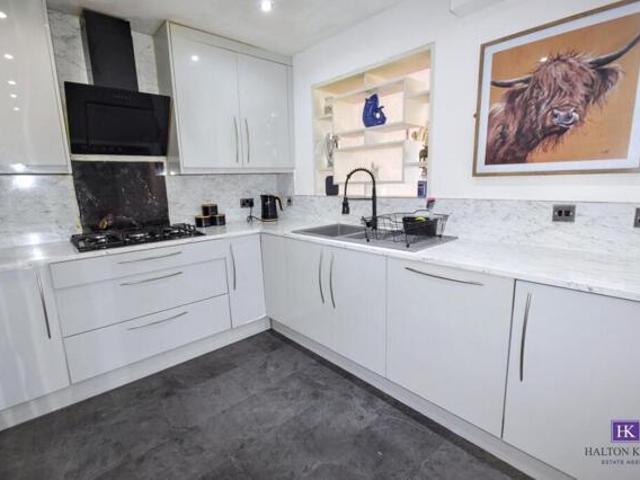 For Sale 5 Bedroom House Warrington Warrington DS101856036