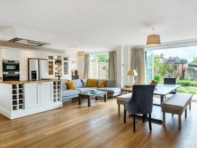 For Sale 5 Bedroom House West Sussex West Sussex DLS99130278