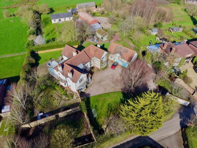 For Sale 5 Bedroom House Whitchurch Shropshire DS101676463