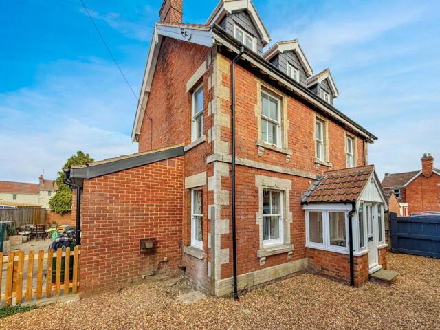 For Sale 5 Bedroom House Wiltshire Wiltshire DLS99290442