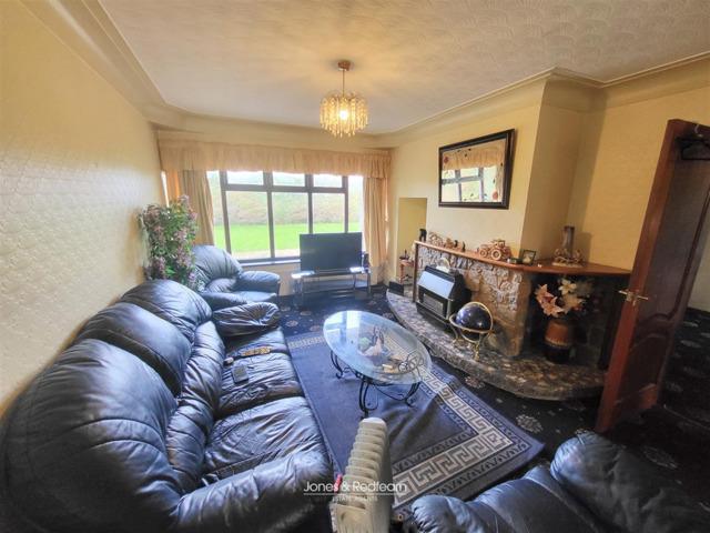 For Sale 5 Bedroom House Towyn Towyn DS100024008
