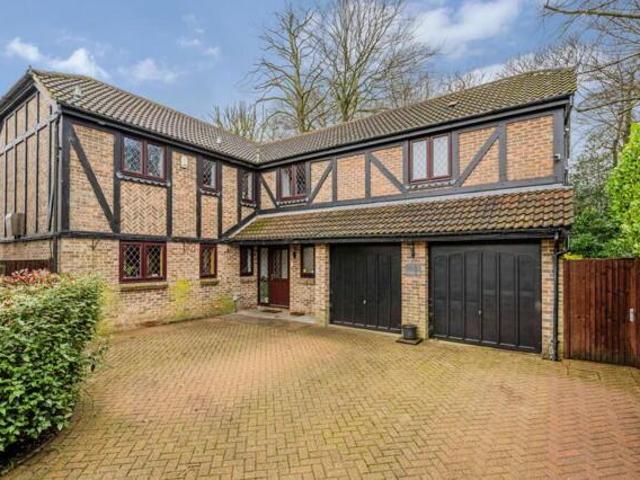 For Sale 5 Bedroom House Tadworth Surrey DLS101678758