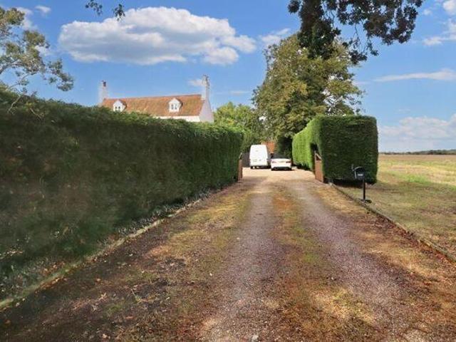 For Sale 5 Bedroom Shared Living/roommate Clacton on sea Essex DS98278464
