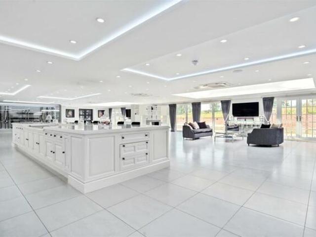 For Sale 6 Bedroom House Curbridge Curbridge DLS99344767