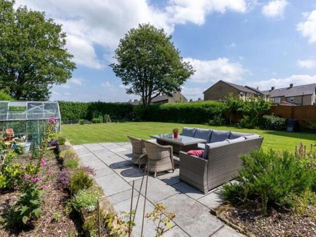 For Sale 6 Bedroom House Barnoldswick Lancashire DLS98864383