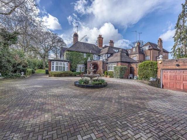 For Sale 6 Bedroom House Barnet Greater London DLS100398630