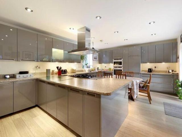 For Sale 6 Bedroom House Beaconsfield Buckinghamshire DS99203973