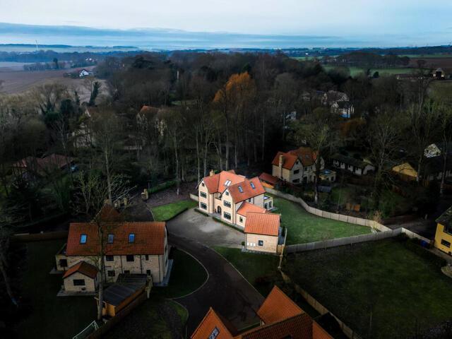 For Sale 6 Bedroom House Doncaster Doncaster DLS100426218