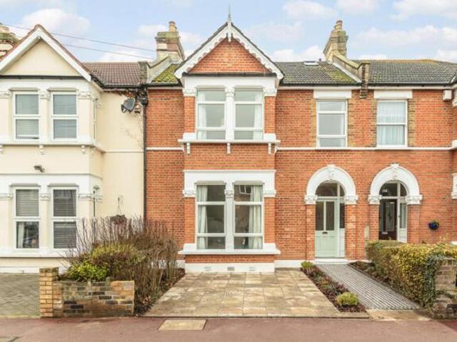 For Sale 6 Bedroom House Dagenham Greater London DLS100685304