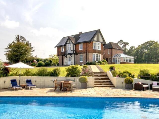 For Sale 6 Bedroom House East Sussex East Sussex DLS101777792