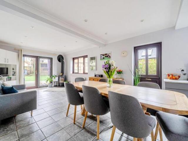 For Sale 6 Bedroom House Fleet Hampshire DLS100685241
