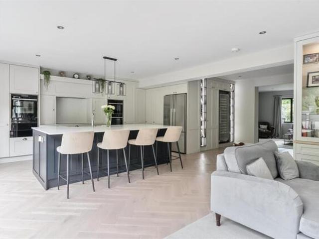 For Sale 6 Bedroom House Kingswood Bristol DLS101059896