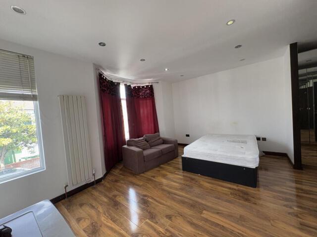 For Sale 6 Bedroom House London Greater London DLS100342927