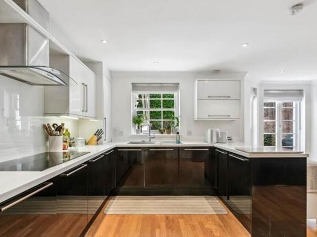 For Sale 6 Bedroom House Londres Greater London DLS99571931