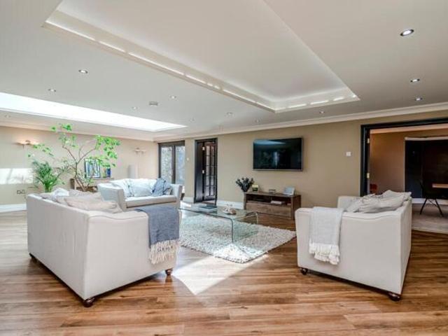 For Sale 6 Bedroom House Leyland Lancashire DLS100733447