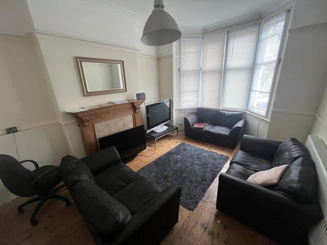 For Sale 6 Bedroom House Leicester Leicestershire DLS101996063