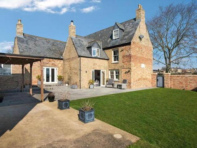 For Sale 6 Bedroom House Main Street Main Street DLS99608415
