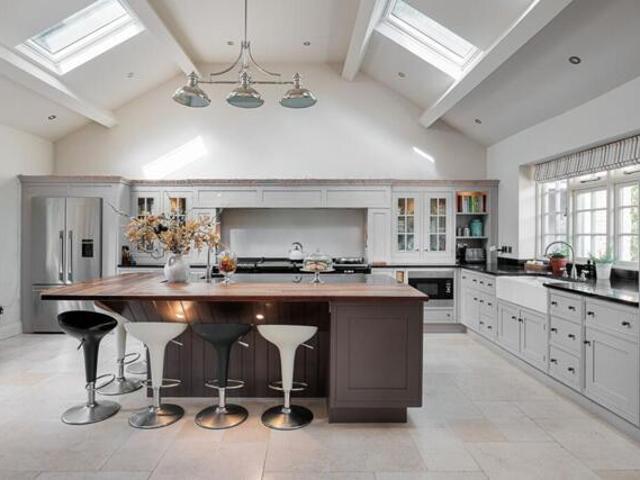 For Sale 6 Bedroom House Northwich Cheshire West And Chester DLS102023861