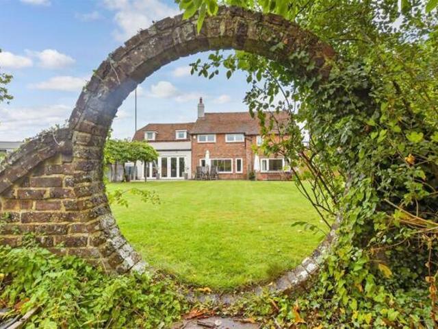 For Sale 6 Bedroom House Nutbourne Nutbourne DLS100058362