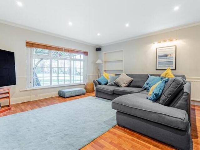 For Sale 6 Bedroom House St. Albans Hertfordshire DLS99029511