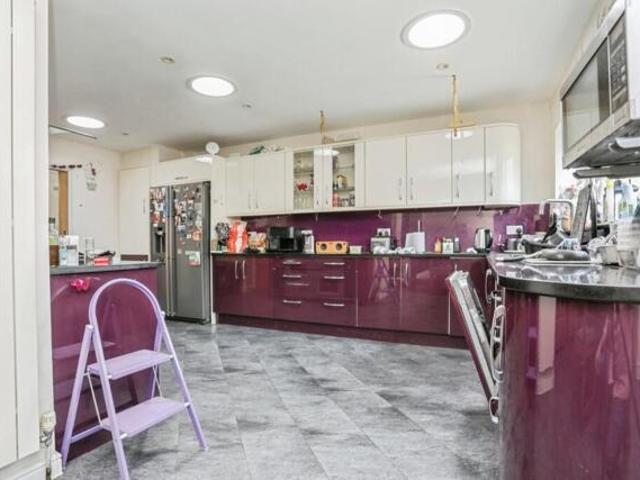 For Sale 6 Bedroom House Suffolk Suffolk DLS98386928