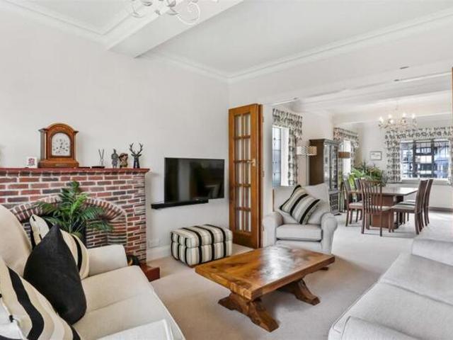 For Sale 6 Bedroom House Surrey Greater London DLS101996121