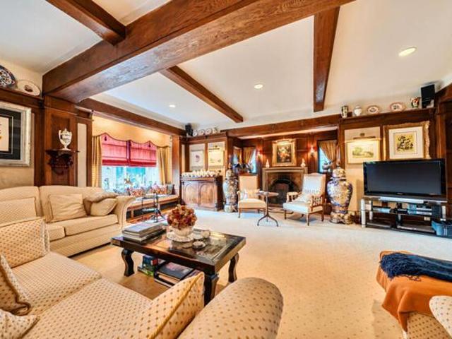 For Sale 6 Bedroom House Surrey Surrey DS98765863