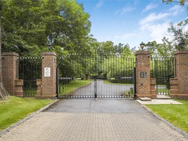 For Sale 6 Bedroom House Potters Bar Hertfordshire DS99054888
