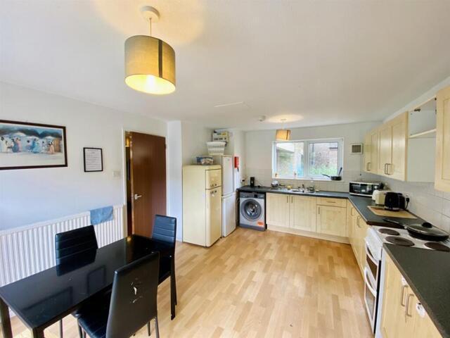 For Sale 6 Bedroom House Peterborough Cambridgeshire DLS98766009