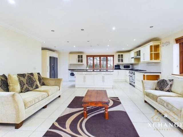 For Sale 6 Bedroom House Warwickshire Warwickshire DLS98377484