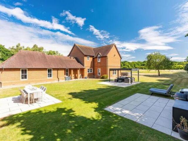 For Sale 6 Bedroom House Welwyn Hertfordshire DLS101678004