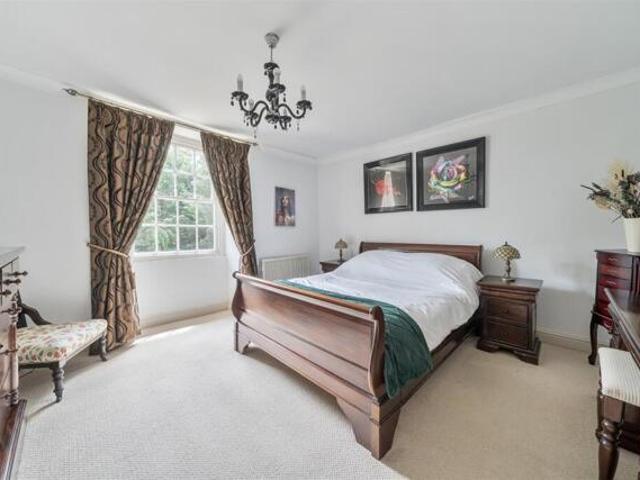 For Sale 6 Bedroom House Whitestone Whitestone DLS100023926