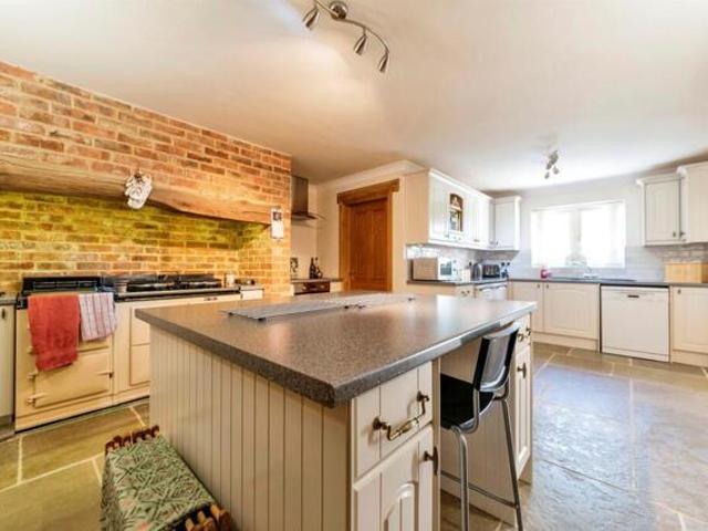 For Sale 6 Bedroom Shared Living/roommate Colsterworth Colsterworth DLS99572075