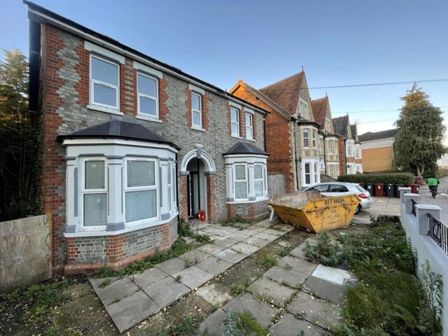 For Sale 6 Bedroom Shared Living/roommate Reading Reading DS99277869