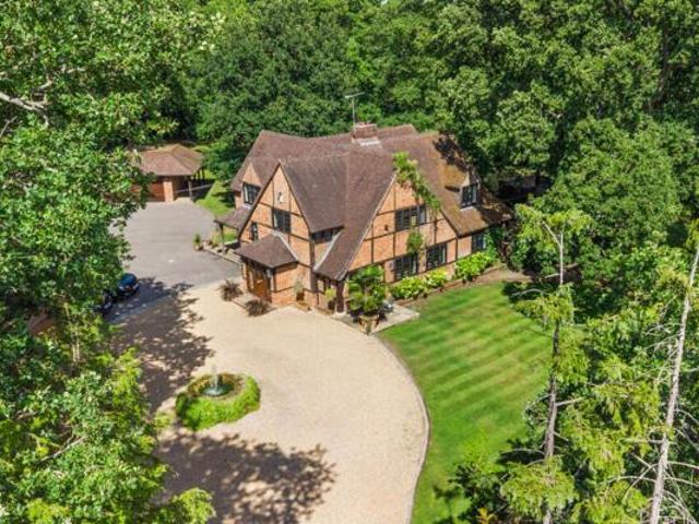 For Sale 7 Bedroom House Ascot Windsor And Maidenhead DLS101678505