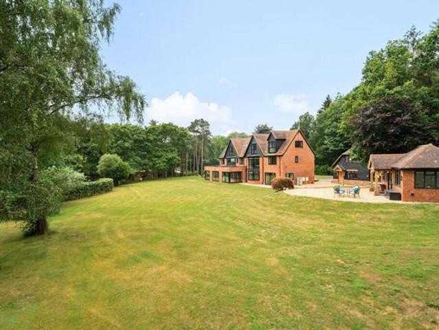 For Sale 7 Bedroom House Farnham Surrey DS98204857