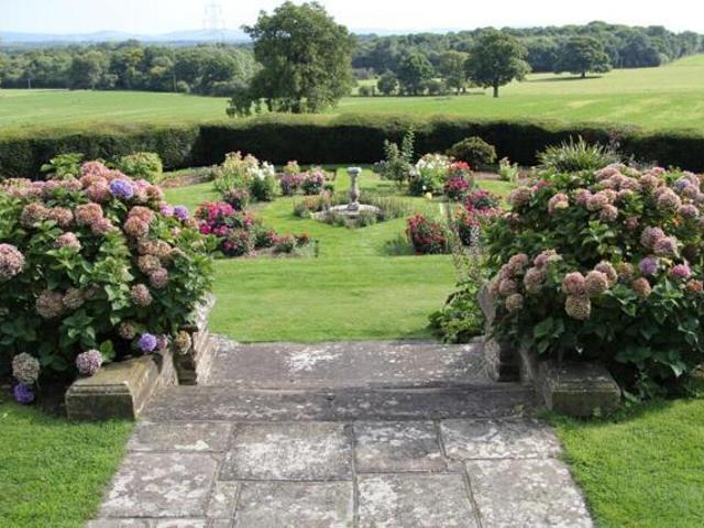 For Sale 7 Bedroom House Lower Beeding West Sussex DS98687710
