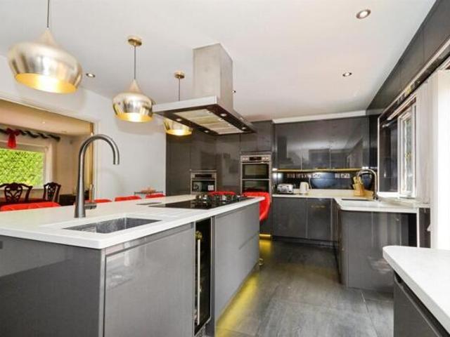 For Sale 7 Bedroom House Markyate Hertfordshire DLS99092786