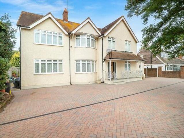For Sale 7 Bedroom House Wraysbury Surrey DS98834950