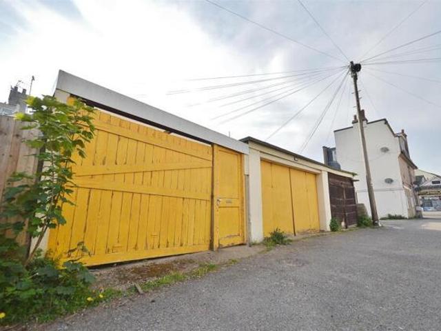 For Sale 8 Bedroom House Clacton on sea Essex DLS98386793