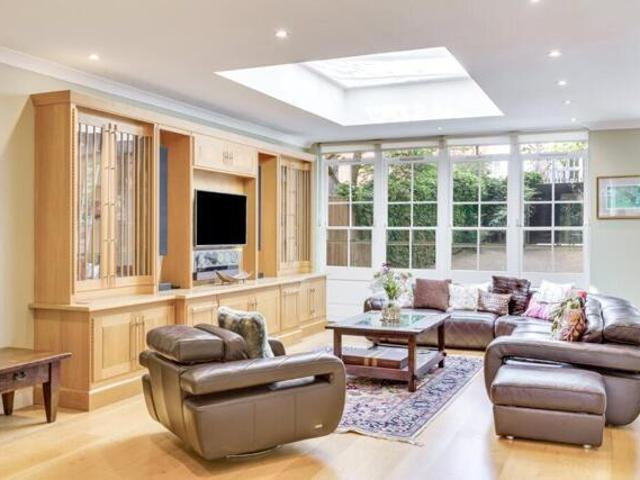 For Sale 8 Bedroom House Barnet Greater London DS100366225