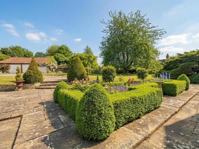 For Sale 8 Bedroom House Fulbeck Fulbeck DS101676606