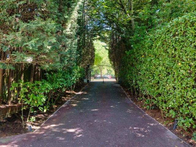For Sale 8 Bedroom House London Greater London DLS101743337