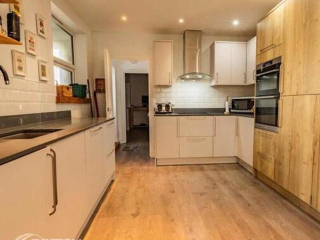 For Sale 8 Bedroom House Walton On The Naze Essex DLS100614961