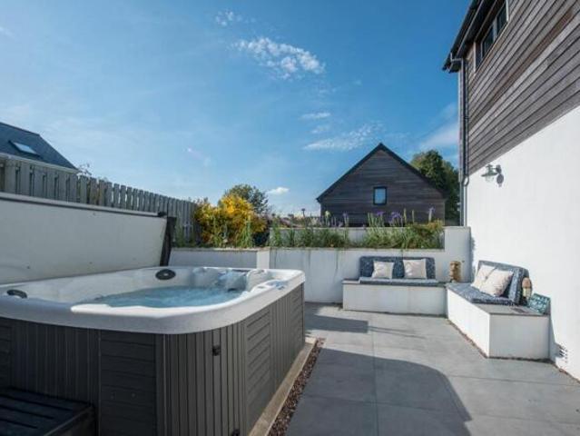 For Sale 8 Bedroom House Tenby Pembrokeshire DLS98377496