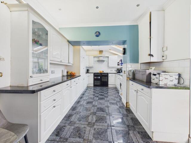 For Sale 8 Bedroom House Tenby Pembrokeshire DLS99161633