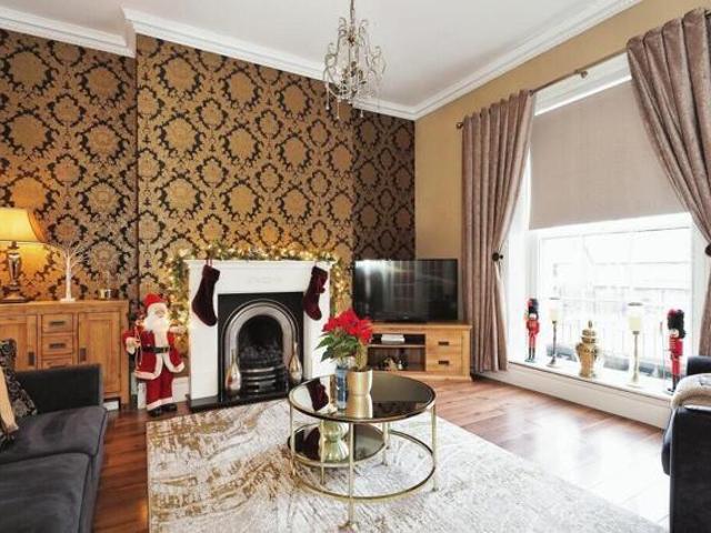 For Sale 9 Bedroom House Huddersfield Kirklees DS101797095