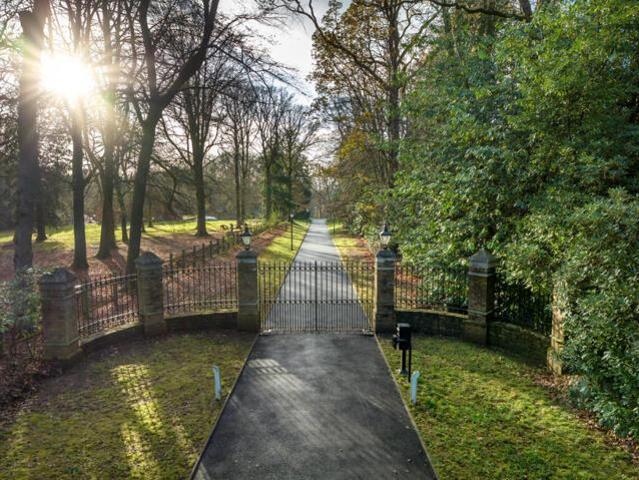 For Sale 10 Bedroom House Petersfield Hampshire DLS98718183