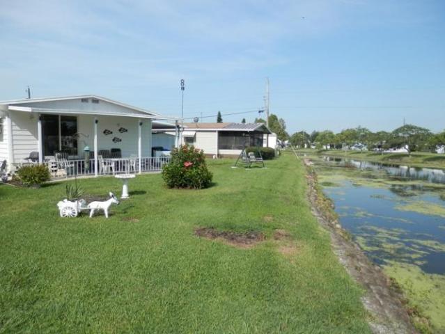 FOR SALE 1976 Double Wide Mobile Home for sale in Lakeland, Florida